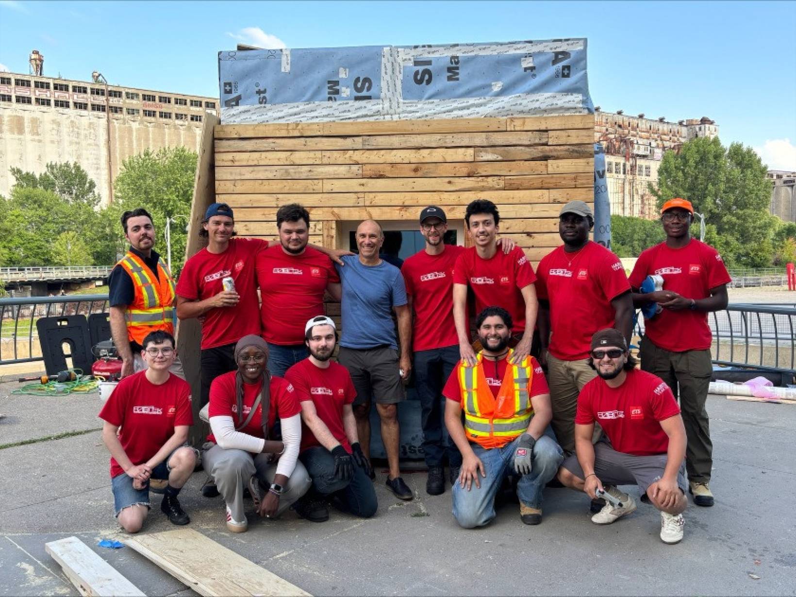 École de technologie supérieure - ÉTS Montréal