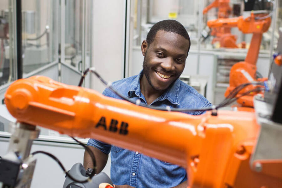 We Train 25% of Québec’s Engineers - ÉTS Montréal