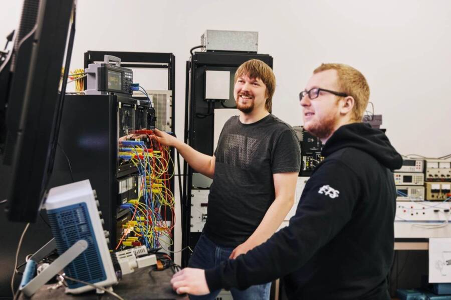 The ÉTS experience - ÉTS Montréal